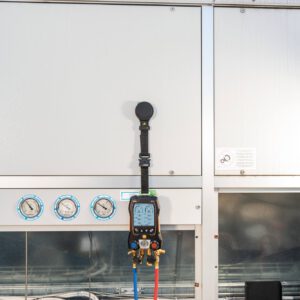 testo 557s Smart Vacuum Kit with filling hoses - Smart digital manifold ...